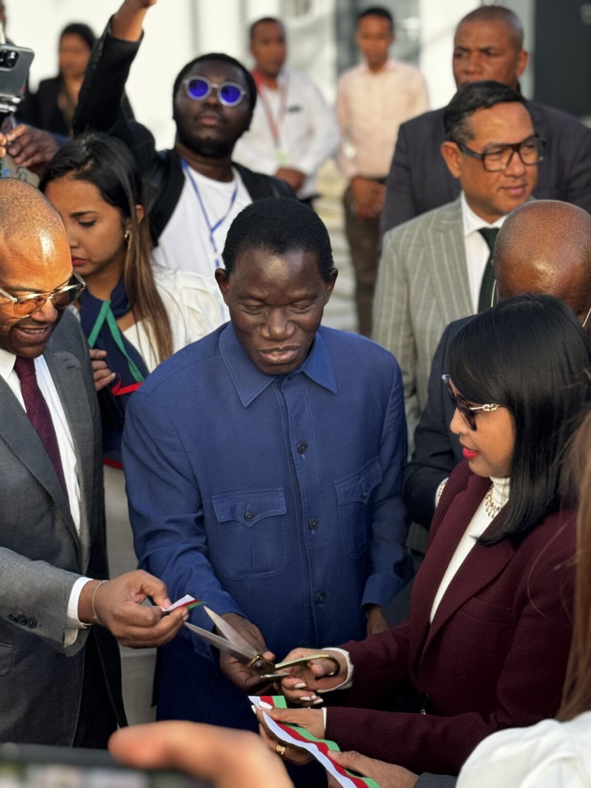 L’Ivoirien Koné Dossongui inaugure AFG Bank Madagascar – Invest Afrique