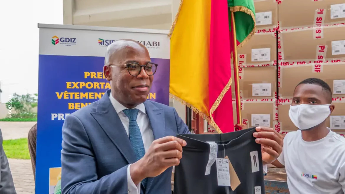 Le Bénin exporte ses premiers vêtements « Made in Benin » vers l'Europe ...